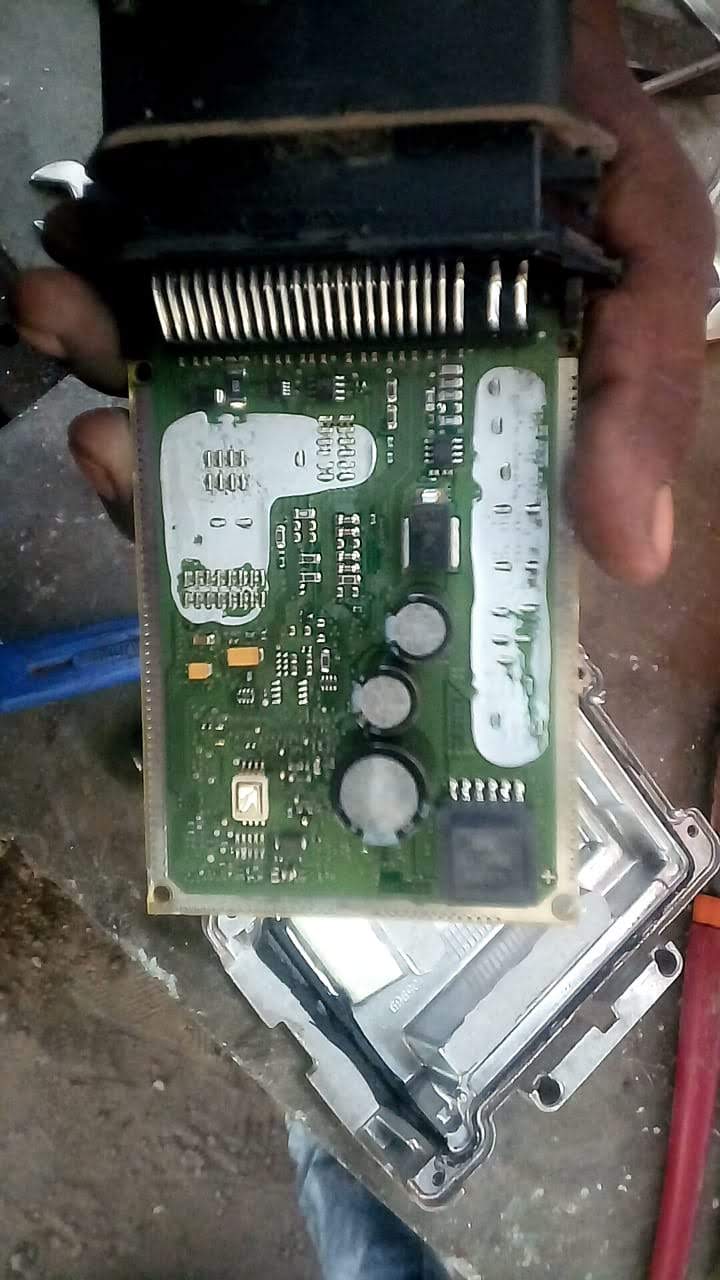 ECM engine control module ECU engine control unit PCM power supply unit ...