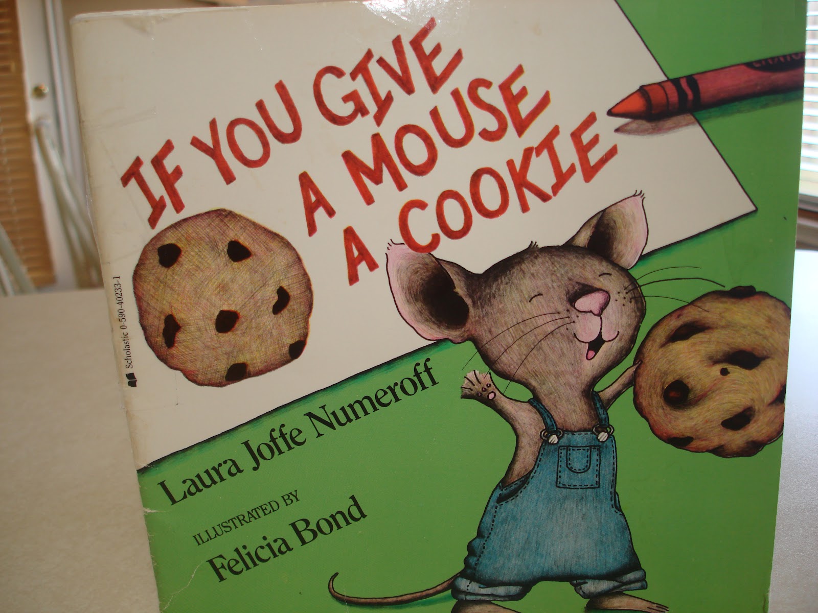 Cute Creative and Fun!: Mom & Me Book Club: "If You Give a Mouse a Cookie"