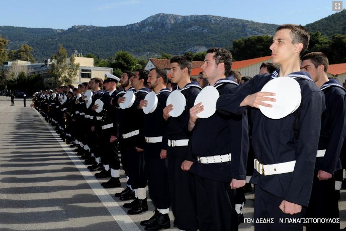 Η ΟΡΚΩΜΟΣΙΑ ΤΩΝ ΝΕΩΝ ΝΑΥΤΩΝ ΤΗΣ 2012 Β' ΕΣΣΟ ΣΤΗ ΝΑΥΤΙΚΗ ΒΑΣΗ ...