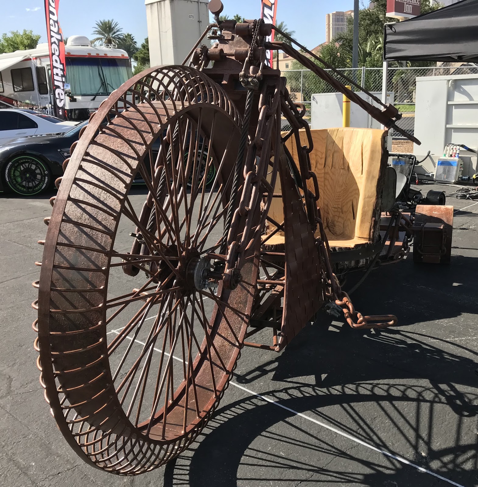 Just A Car Guy: perhaps the most unusual 3 wheeler I've seen