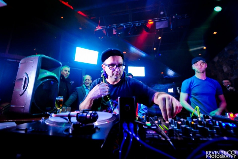 Blog from the eBar: DJ Czech, Edwin the Cat, The ShiKing (Friday, April 19)