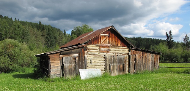 Little Mid Century Modern House on the Prairie: The Prairie Barn