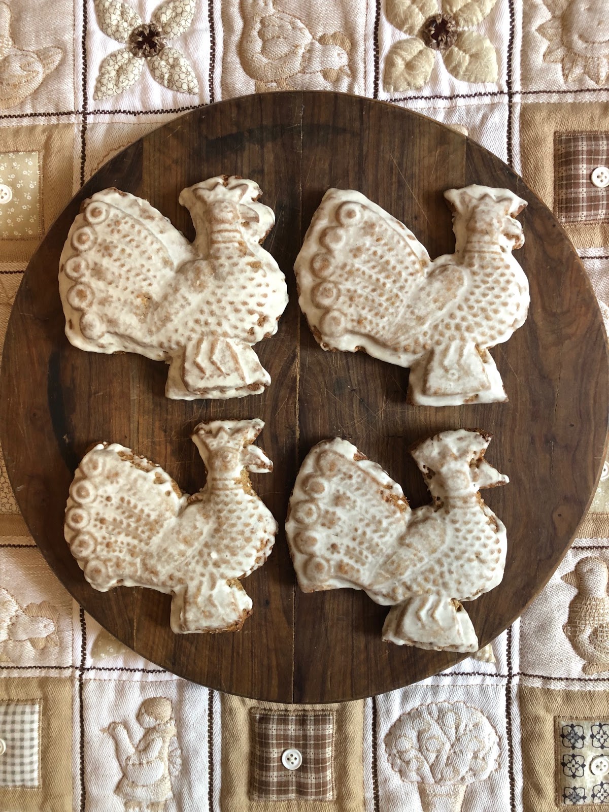 Chez Maximka: Pryaniki for Yanka (Russian spiced cookies)