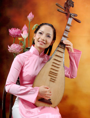 Dan Ty Ba Four-string Guitar ~ Vietnam traditional instruments