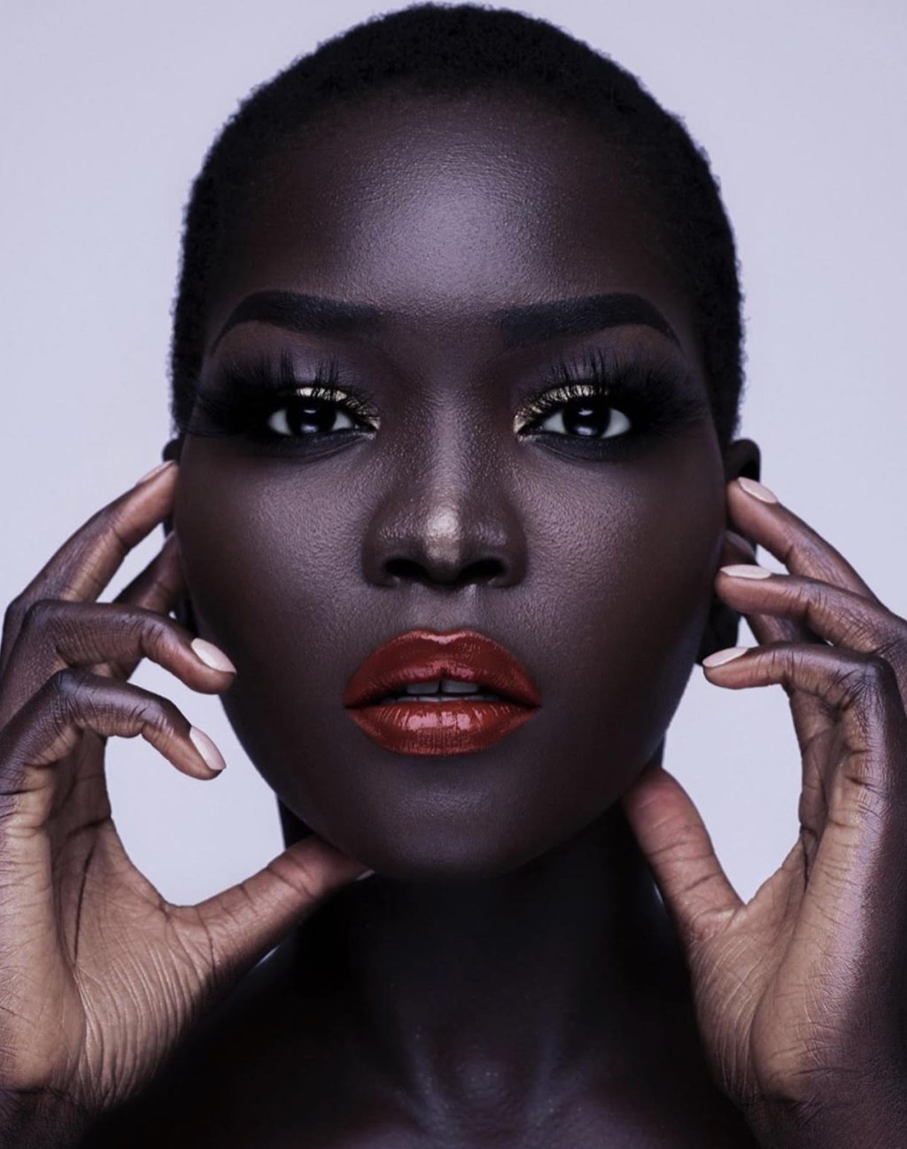 Nyakim Gatwech, South Sudanese model with the darkest skin in the world ...
