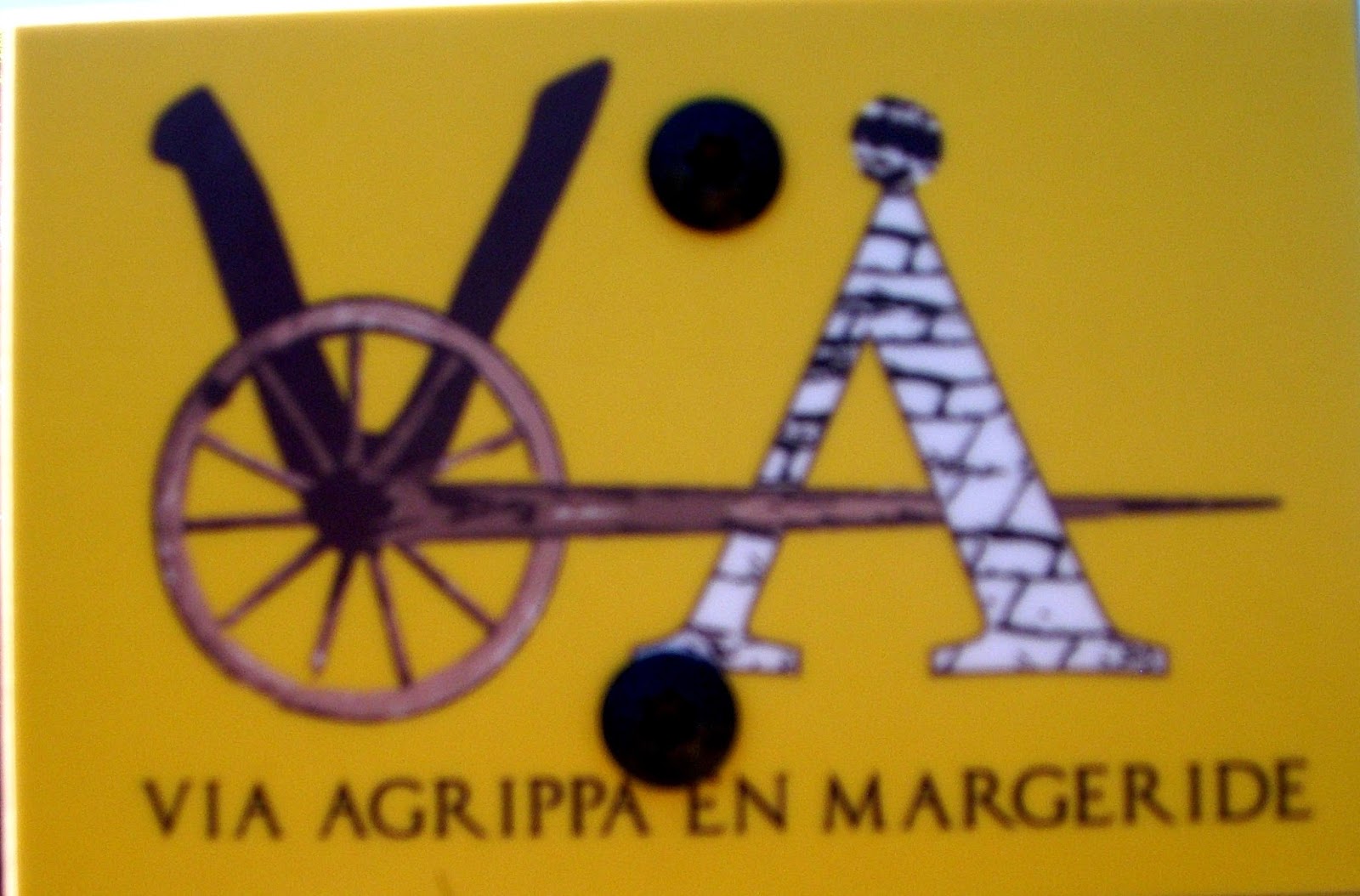 Les Randonneurs de la Fare: Sur la Via Agrippa