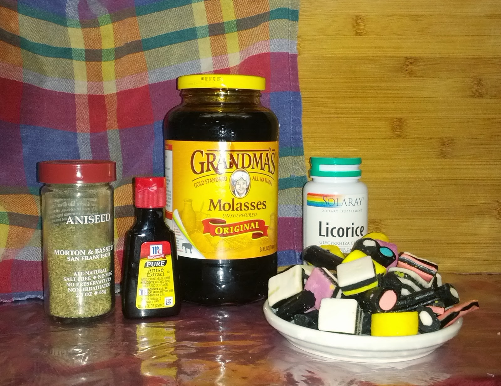 Alisha's Creative Culture: RICH Licorice Cake