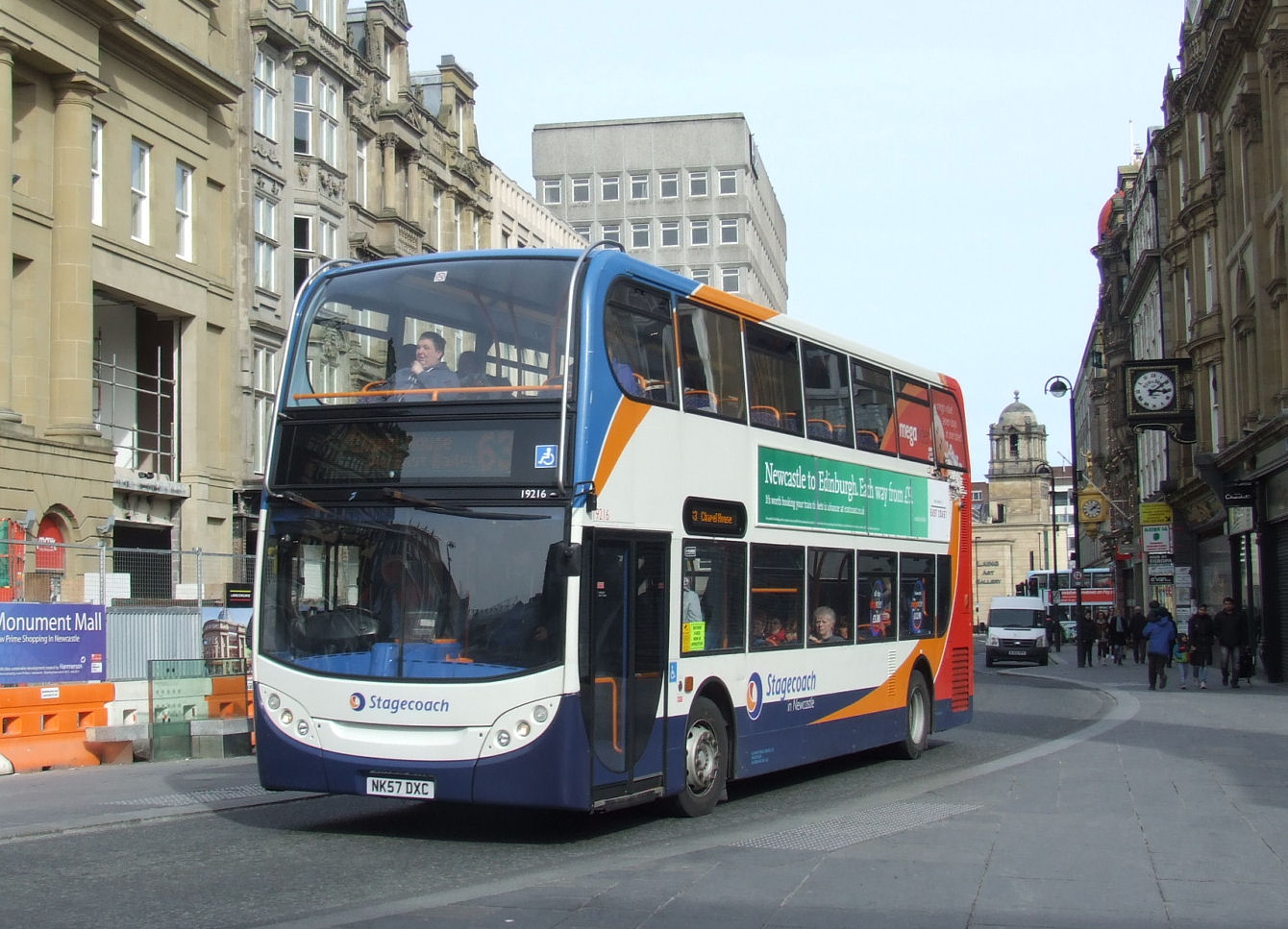 Random streets: How many doors?