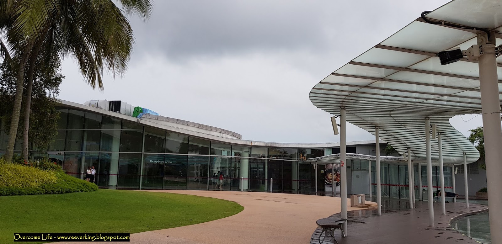 Overcome life: Library@harbourfront at VivoCity - Singapore