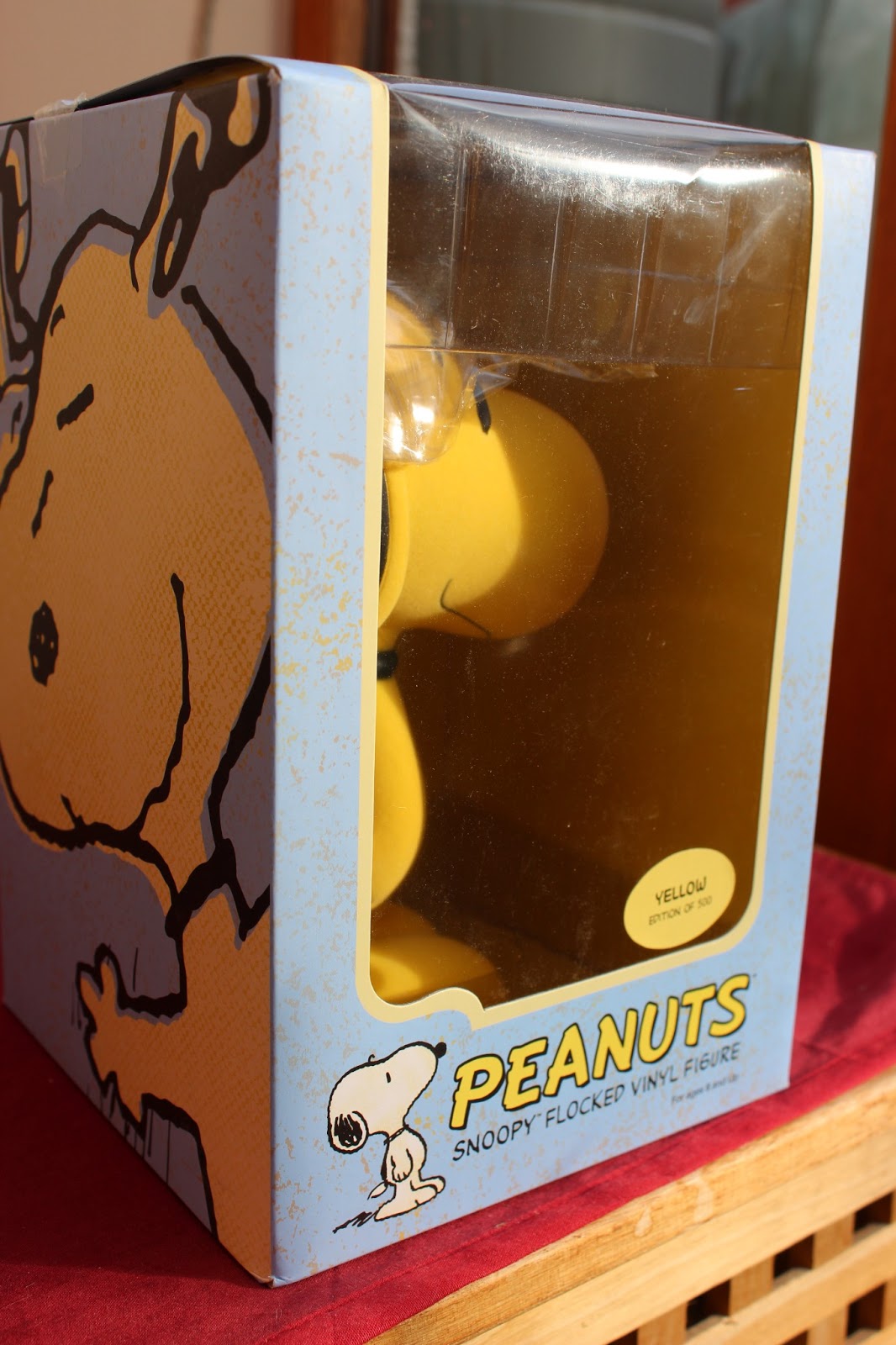 Future Figures: Peanuts Snoopy Limited Edition Violet Flocked Vinyl Figure