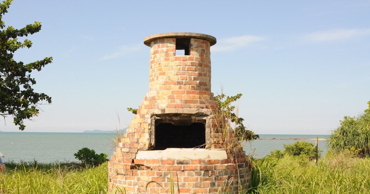Chimneys of Malaysia: Abandoned Mersing Garbage Burner Chimney