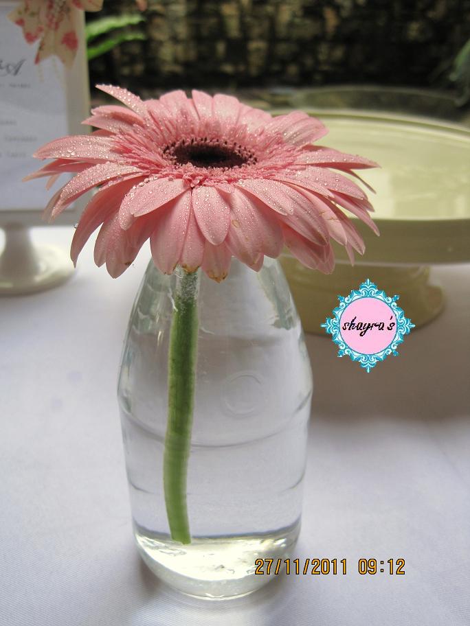 Flora by Shayra: Single Stem Table Centerpiece