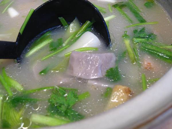 Elinluv's Tidbits Corner: Taro Fish Soup