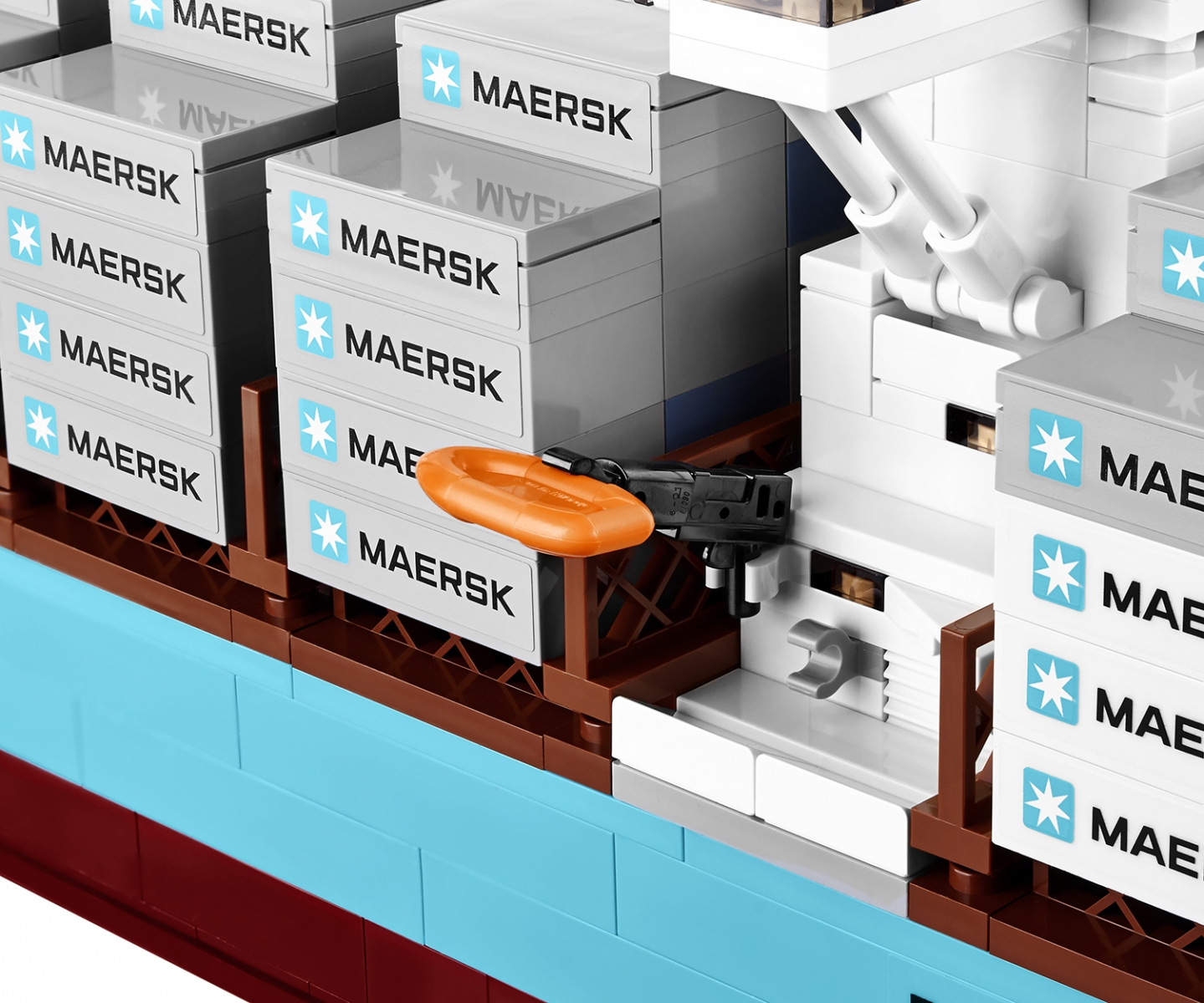 The Brickverse: New Maersk ship set revealed