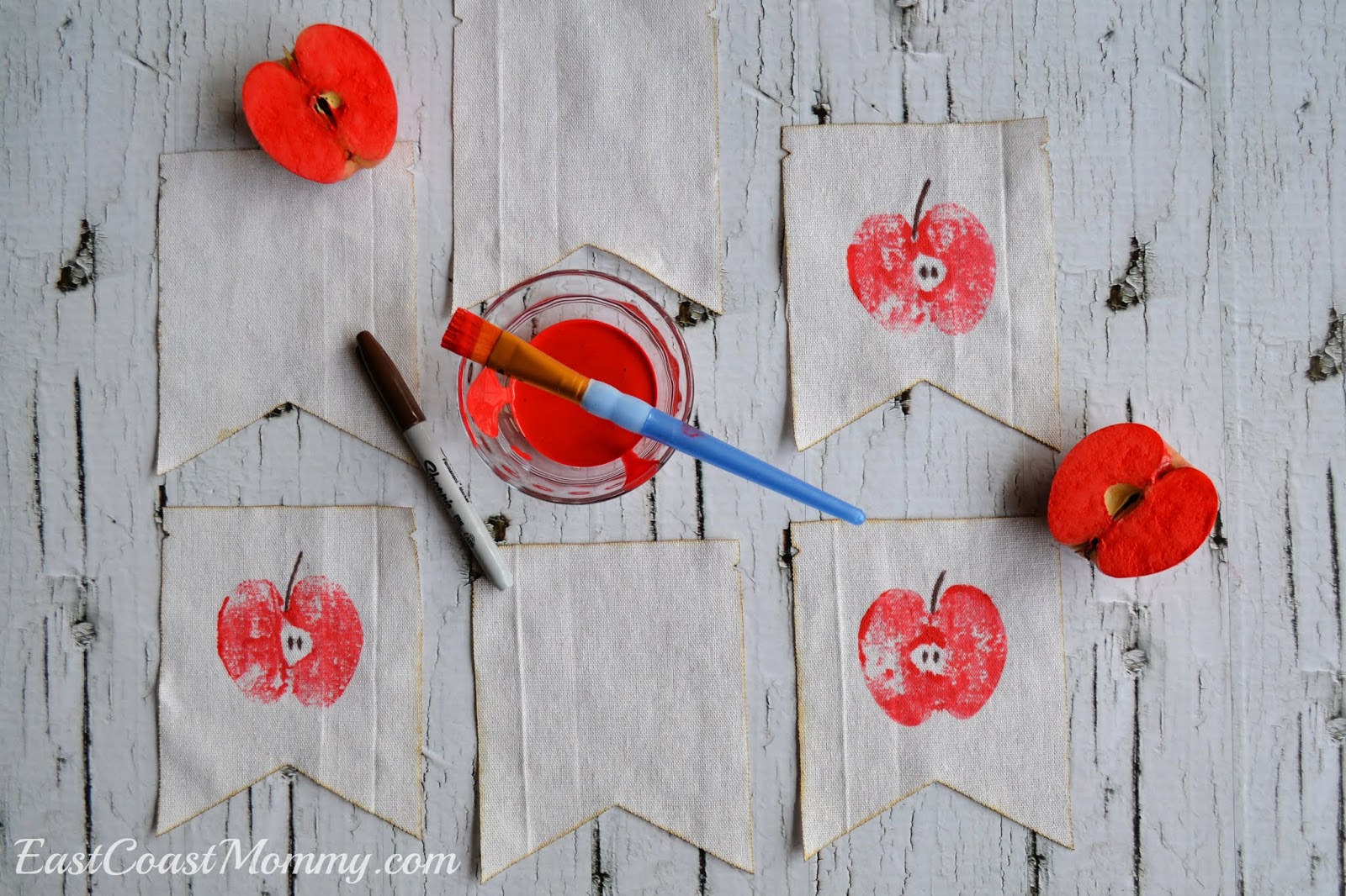 East Coast Mommy: DIY Apple Stamped Banner / Bunting