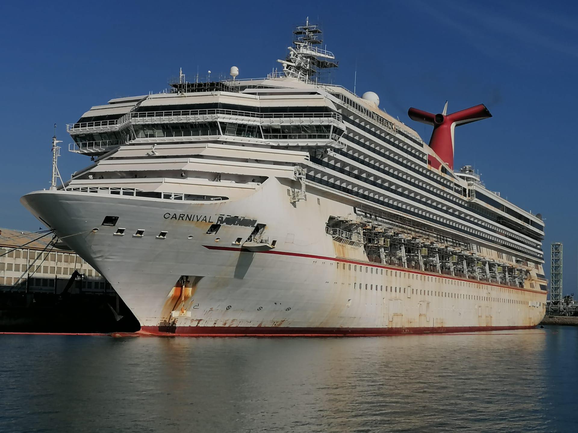 Sergio@Cruises: Carnival Radiance (ex. Carnival Victory) em estaleiro ...