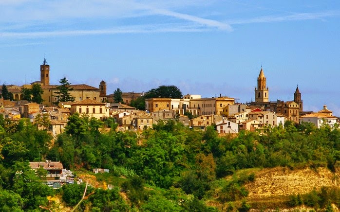 Parlando d'Italia: Atri, um tesouro sobre as montanhas