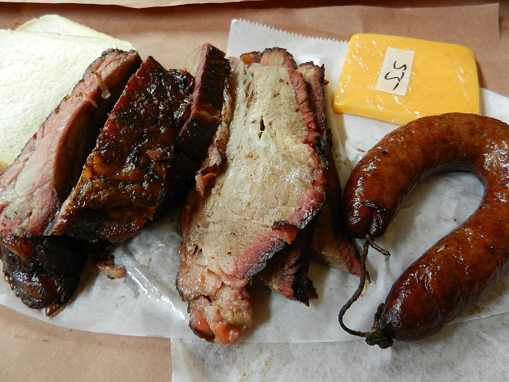 Don O.'s Texas BBQ blog: City Market, Luling, Texas 1/18/12