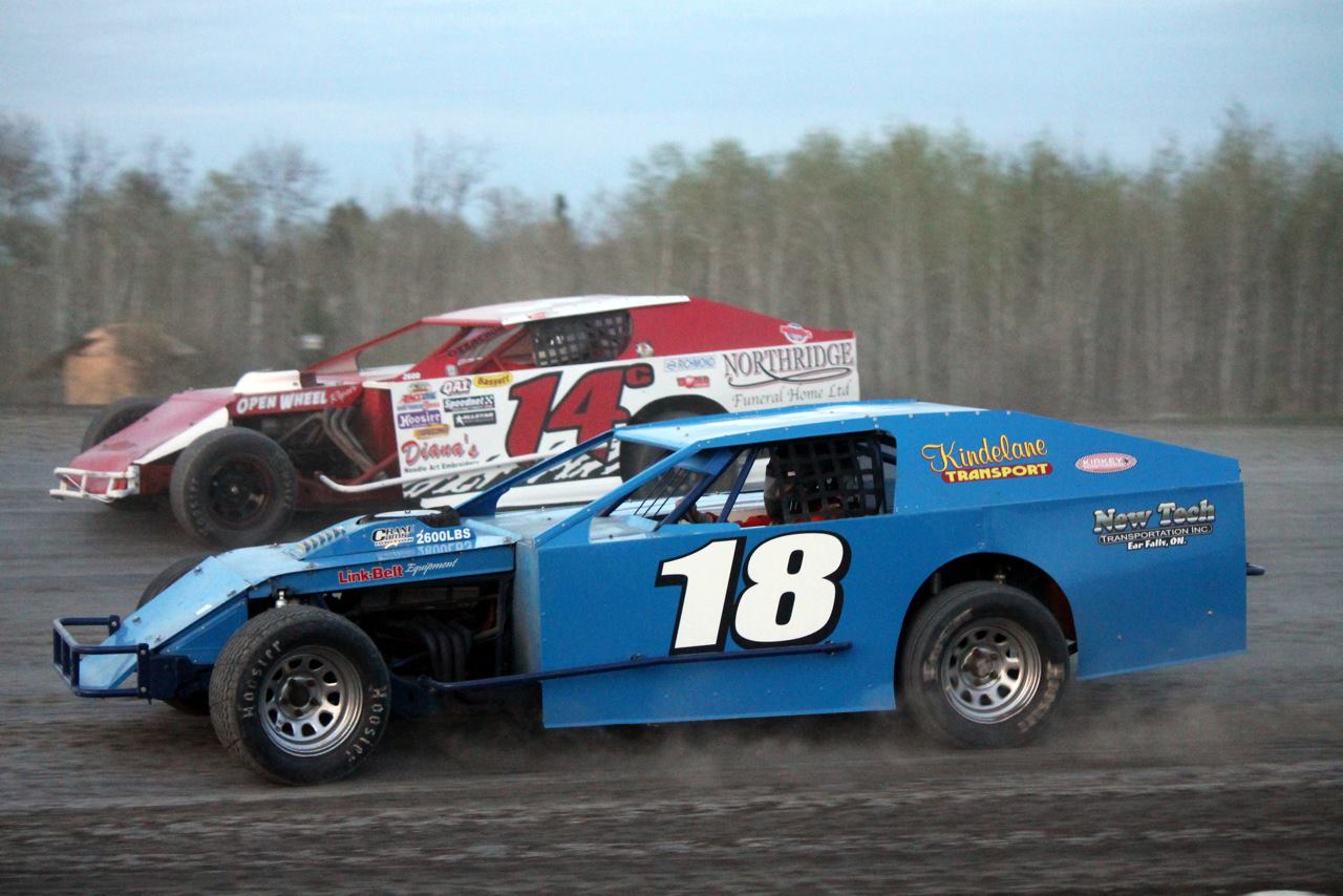 Driver Dies While Racing At Emo | CFOB 93.1 The Border