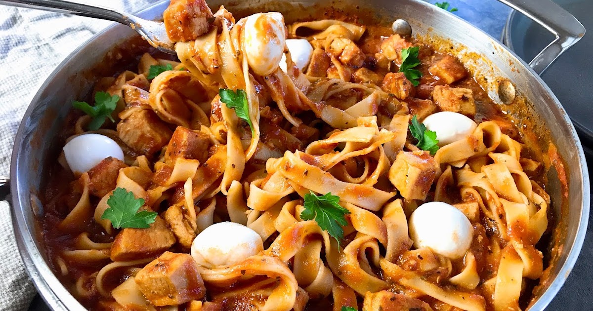 Pasta with Chunky Chicken Marinara Sauce