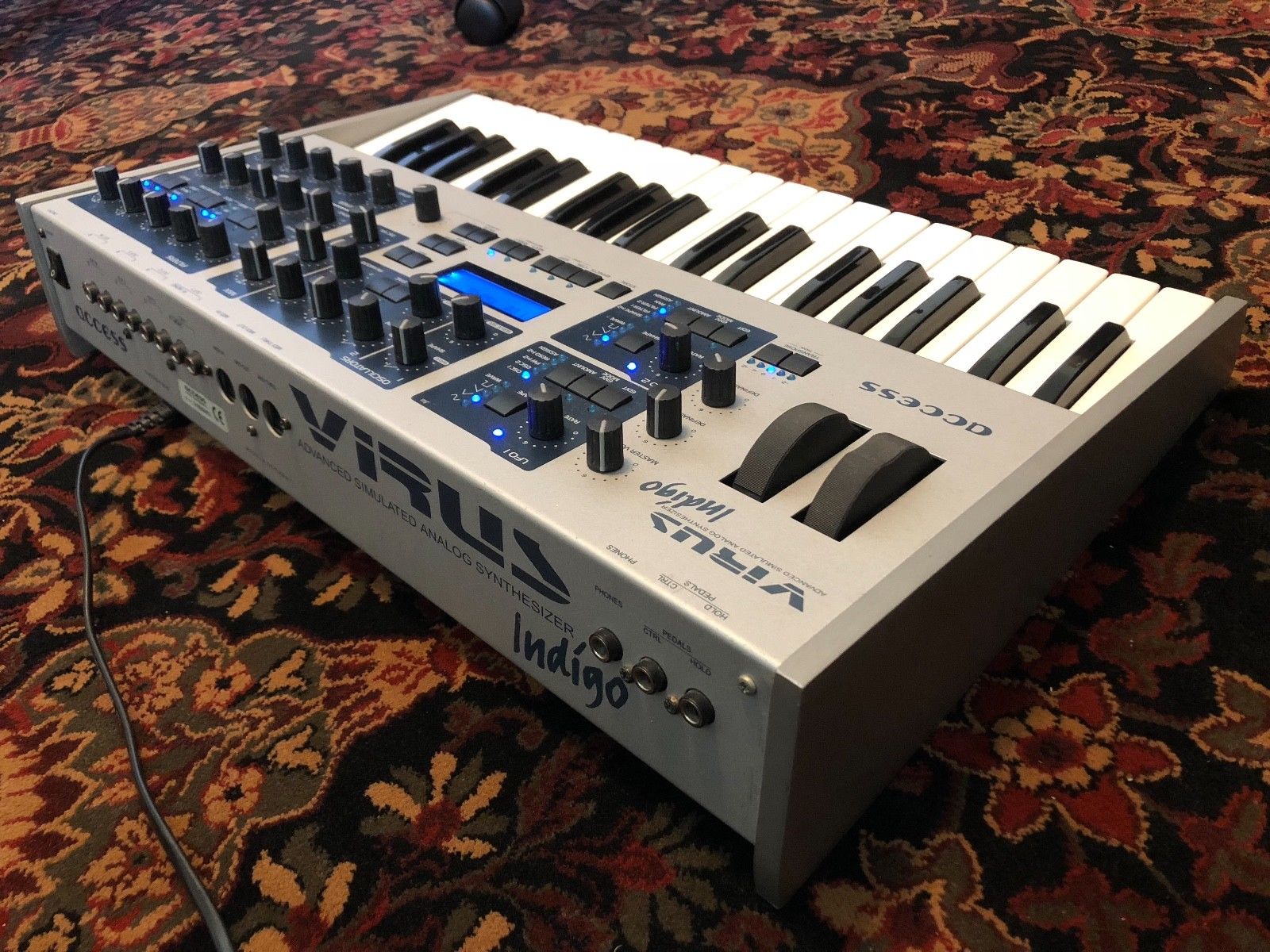 MATRIXSYNTH: Access Virus Indigo Analog Modelling Synthesizer SN G10000653