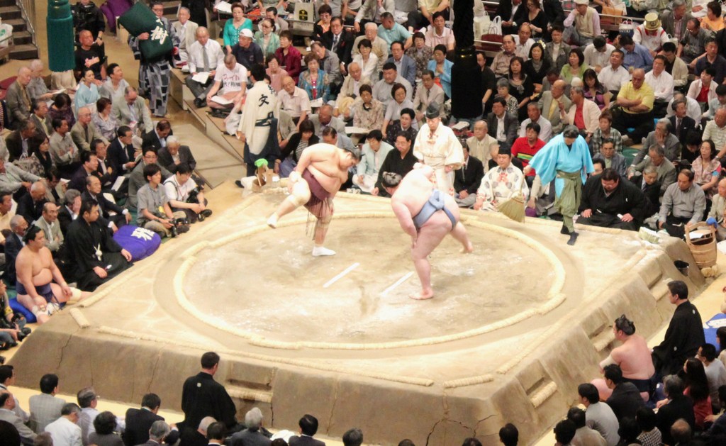 This vagabond life: Sumo: fat men in g-strings
