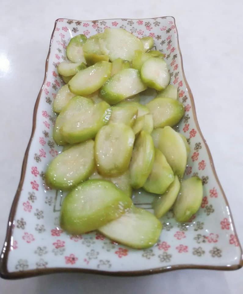 PICKLE AMBARELLA FRUIT