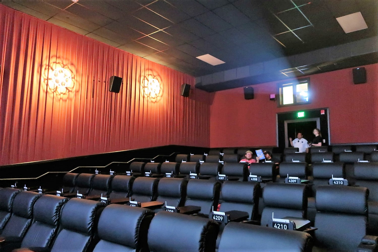 Los Angeles Theatres: Alamo Drafthouse
