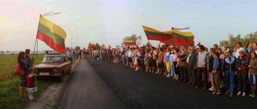 Le Blog de Gilles: 23 août 1939 / 1989 / 2020 : la Voie Balte toujours ...