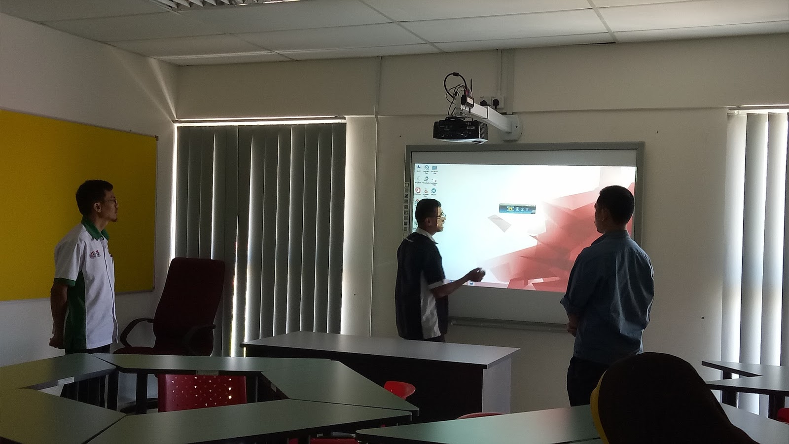 PIS Elearning: Taklimat penggunaan bilik TECC