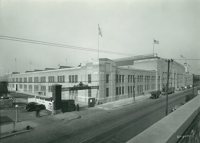 Towns and Nature: Chicago, IL: 1934-1999 Chicago International ...