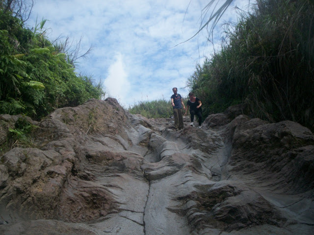 sulawesi volcanoes guide jotje lala: lokon volcano tour guide jotje ...