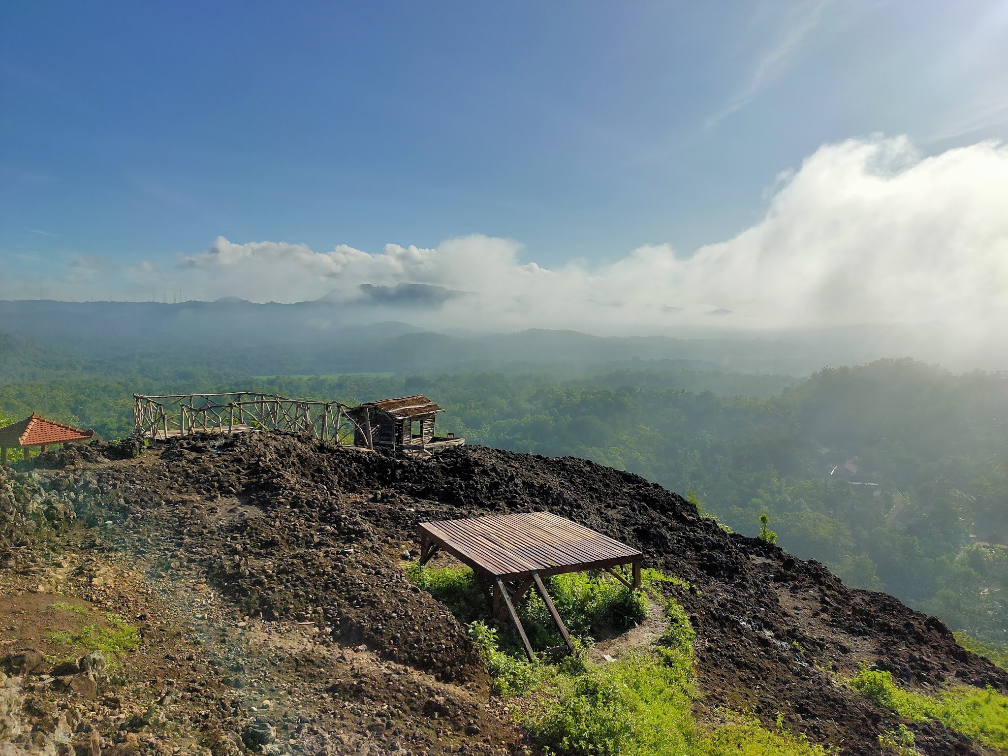 √ Gunung Ireng Patuk Jogja, Jejak Gunung Purba yang Menawan