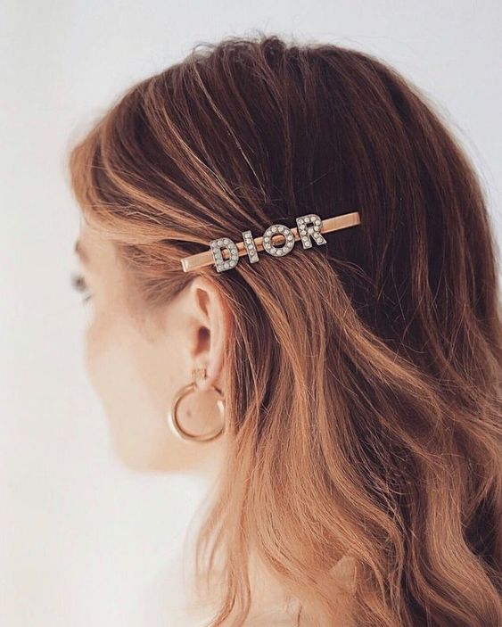 THE TREND: HAIR CLIPS - Miss Rich