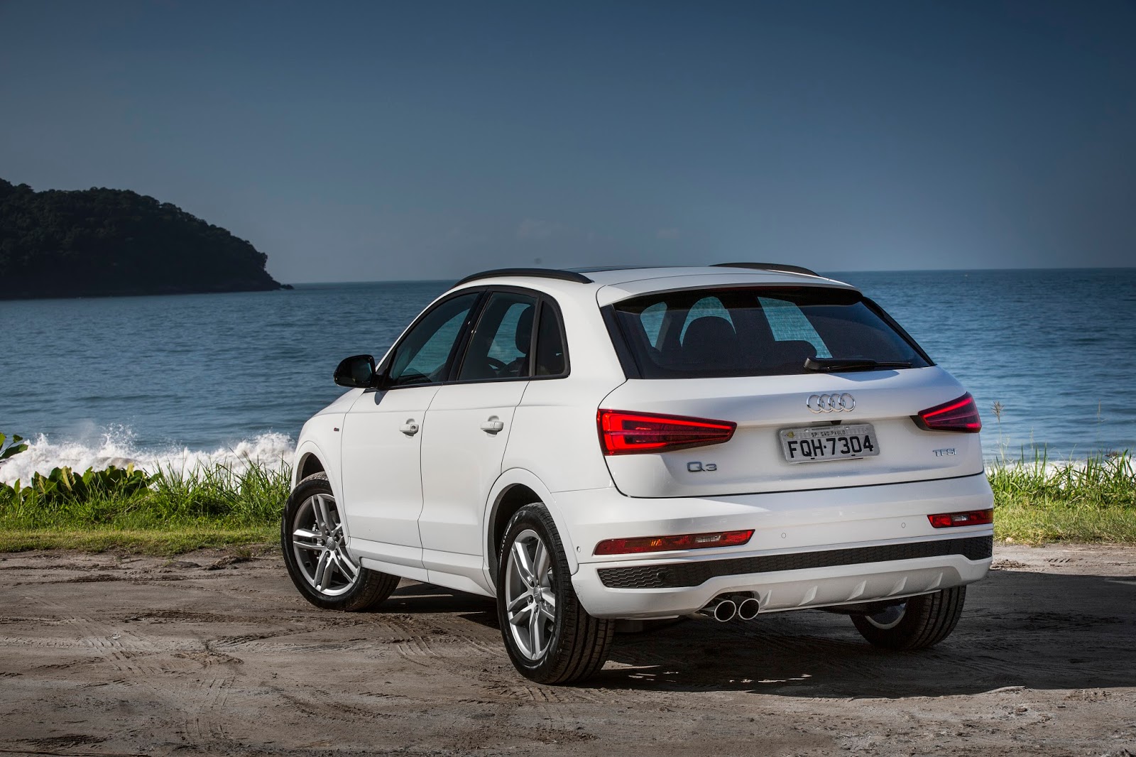 Audi Q3 1.4 TFSi Black Edition 2018: fotos, detalhes e preço