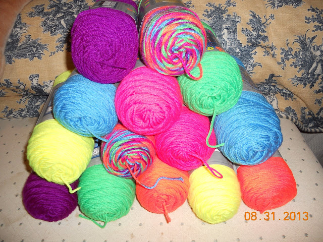 Charlotte's Web: Neon yarn