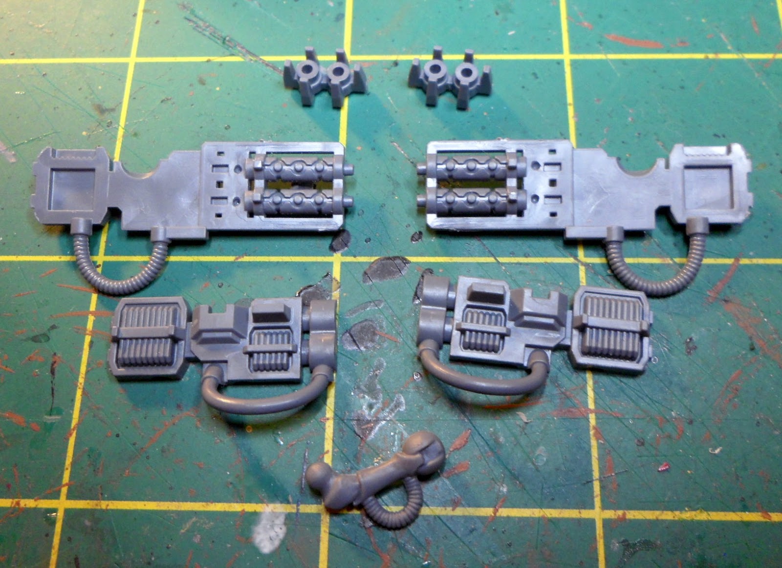 WeeMen: Necron Heavy Gauss Cannon - Conversion from spare Tomb Blade Bits