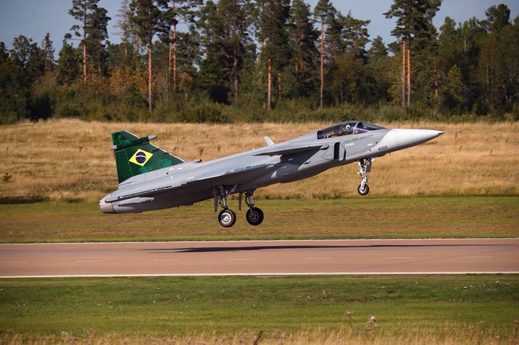 First Brazilian Gripen E completes its first flight - Blog Before ...