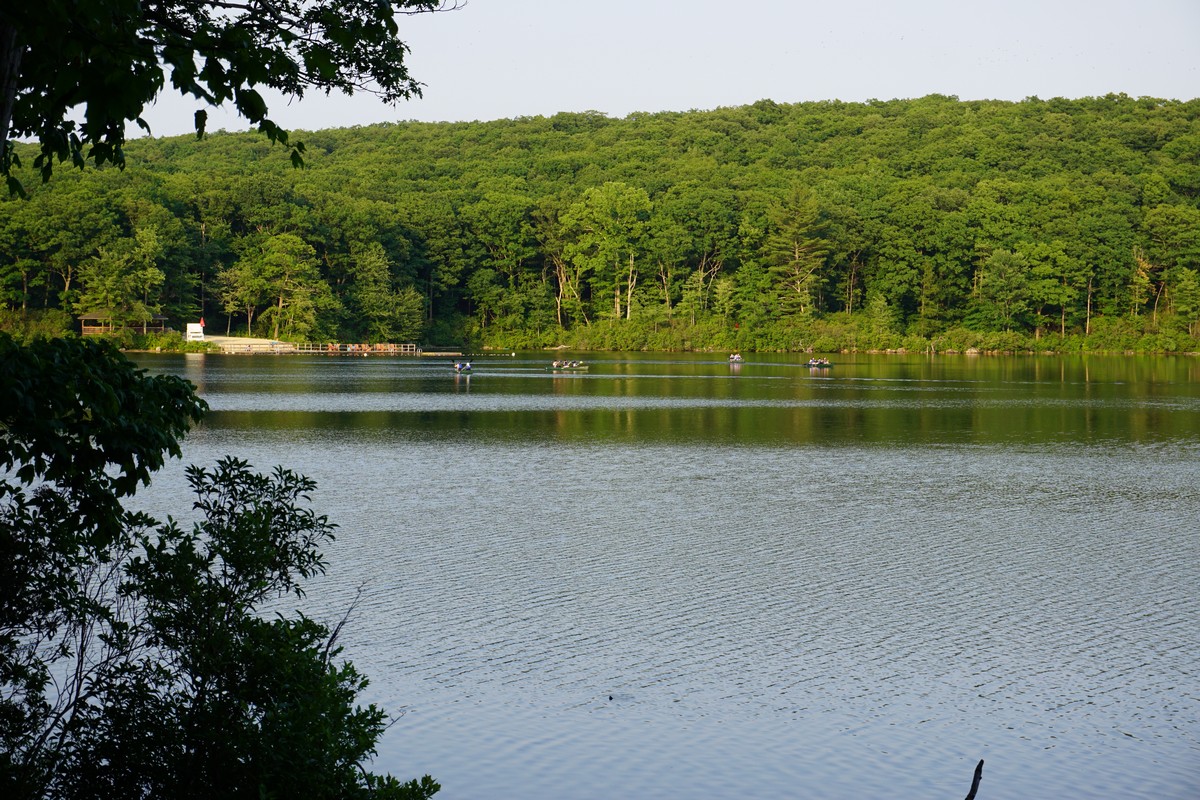Harriman Hiker: Harriman State Park and Beyond: Breakneck Pond AMC ...