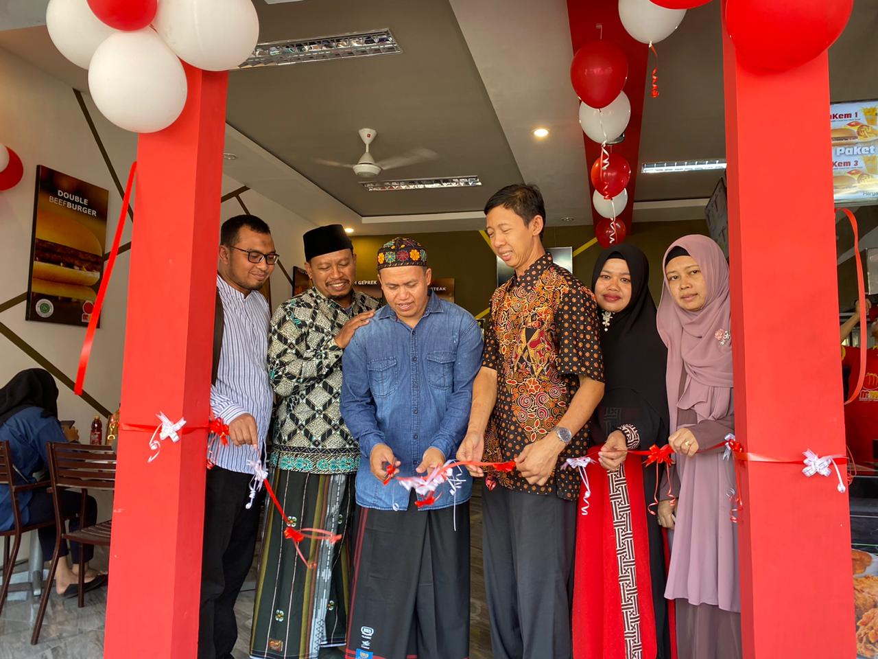 Resmi dibuka : M2M Indonesian Fast cabang Tanggulangin Sidoarjo - M2M ...