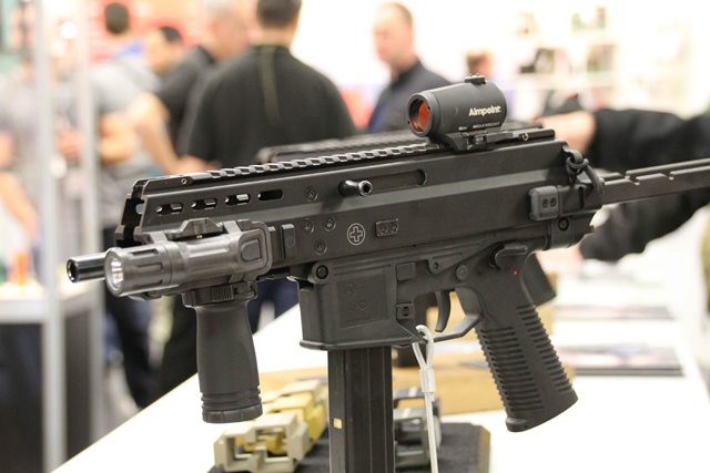 Defensa y Armas: Avanza la elección del nuevo subfusil del US Army