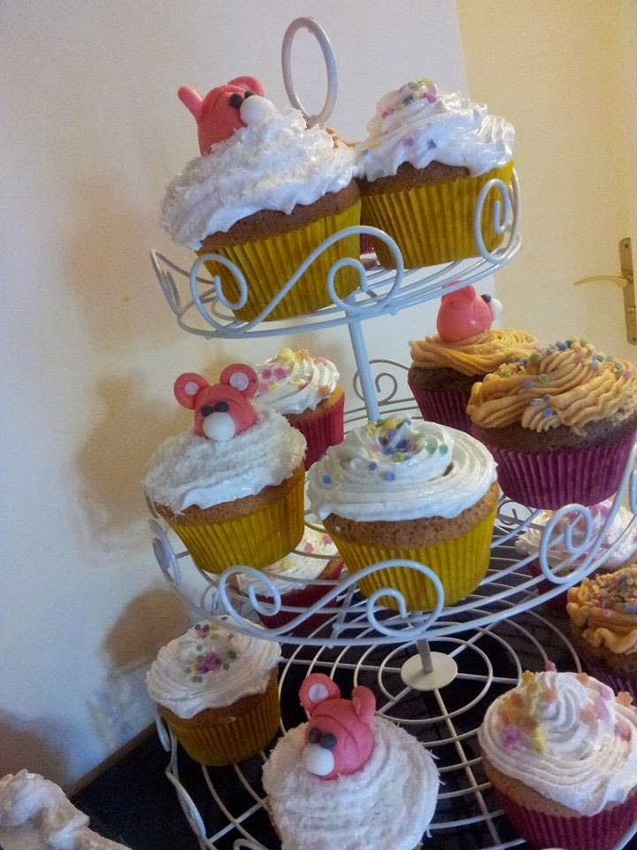 La Pâtisserie de Brunette: Pièce montée baptême Cupcakes