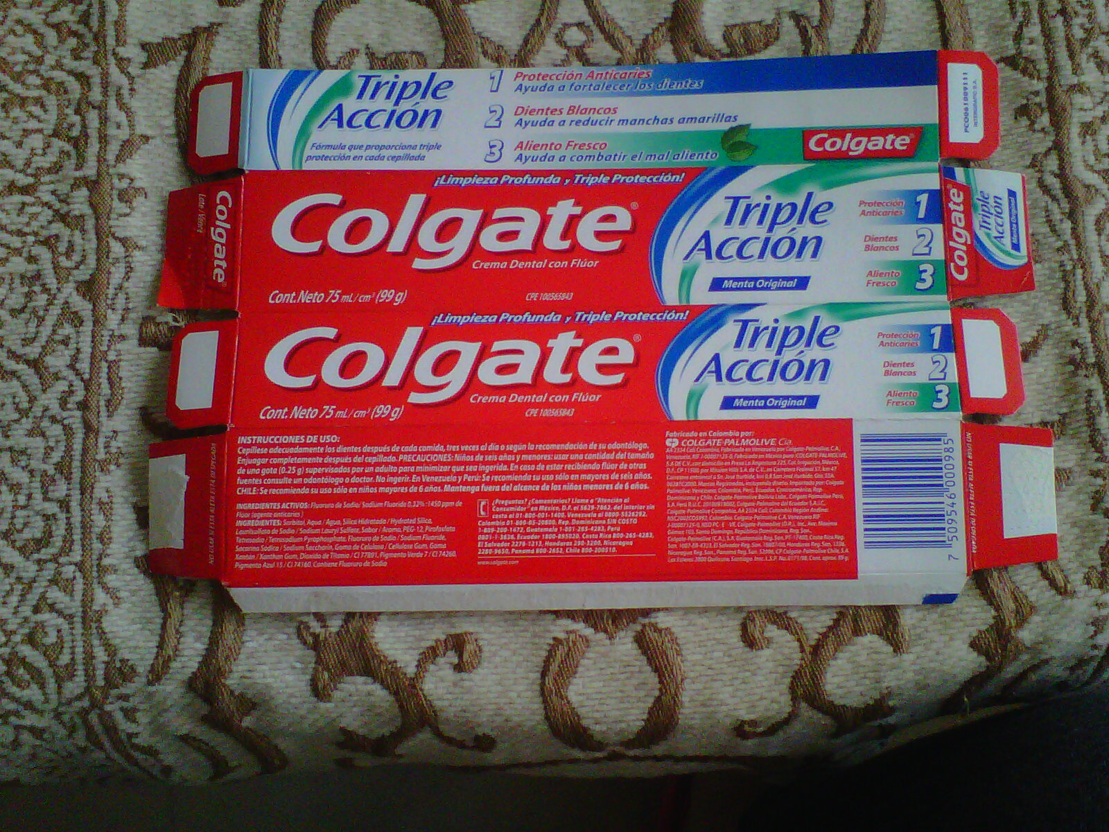 isabel.rincon: Trabajo en clase de empaques (Caja Colgate)