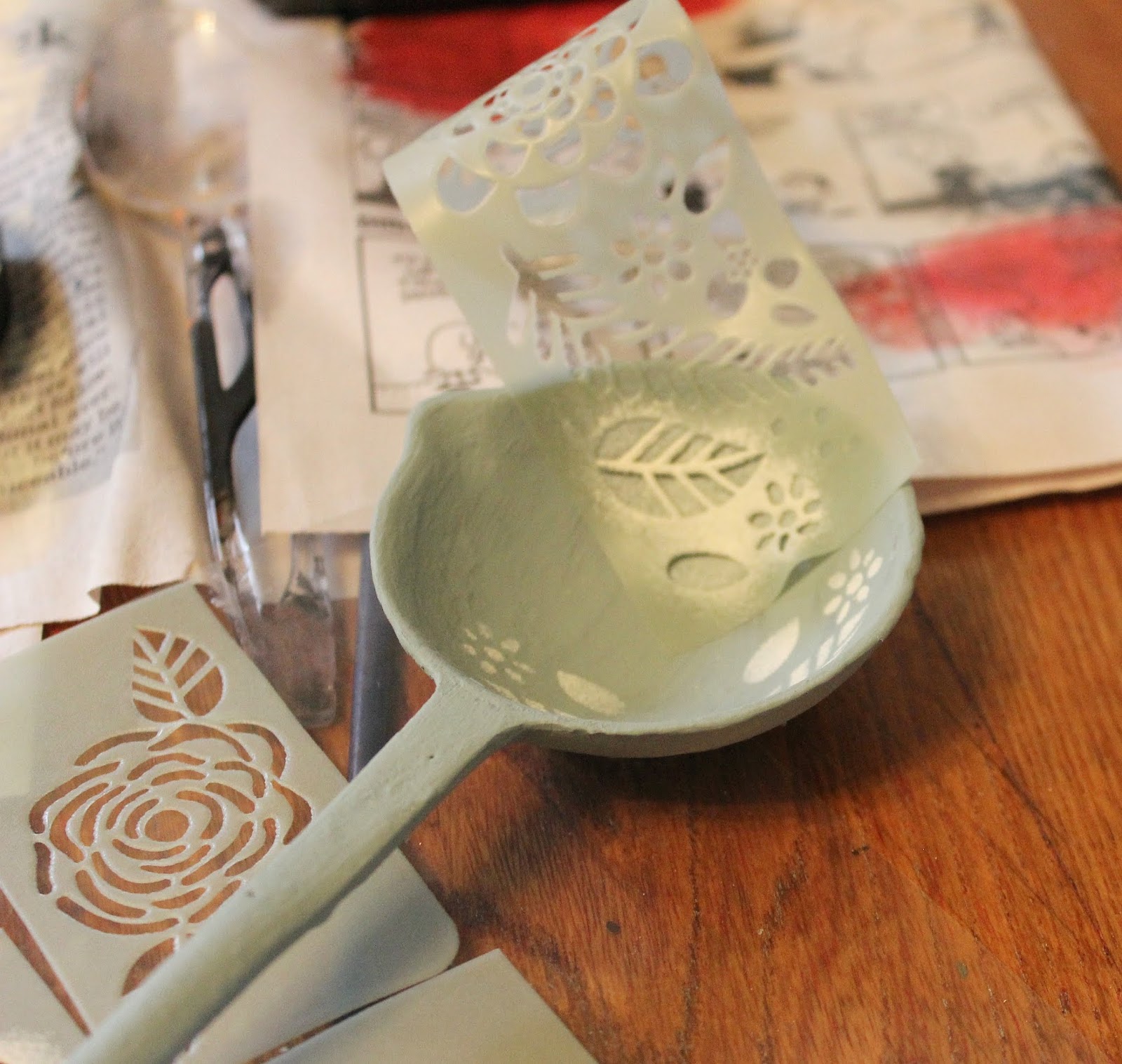 Garage Sale Vintage Iron Utensil Wall Decor Set Upcycle - Organized Clutter