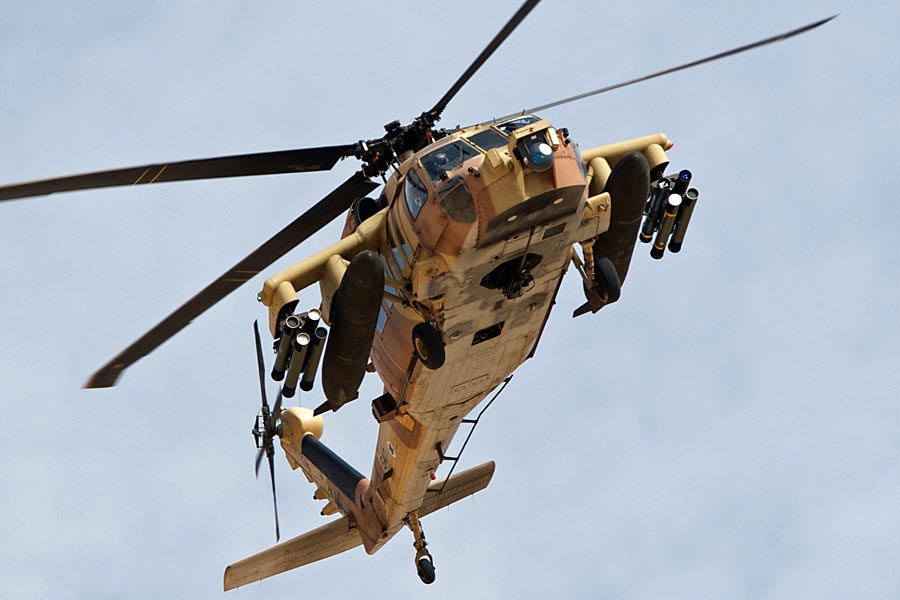 DEFENSE STUDIES: Alasan Harga, Pemerintah Timbang Beli Apache, Super ...