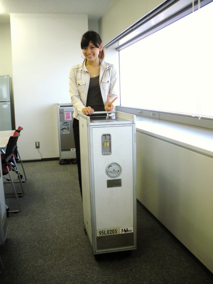 A Tour of Japan Airlines Cabin Crew Training ~ World stewardess Crews