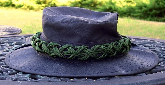 Stormdrane's Blog: Two bight turks head knot paracord hat band...