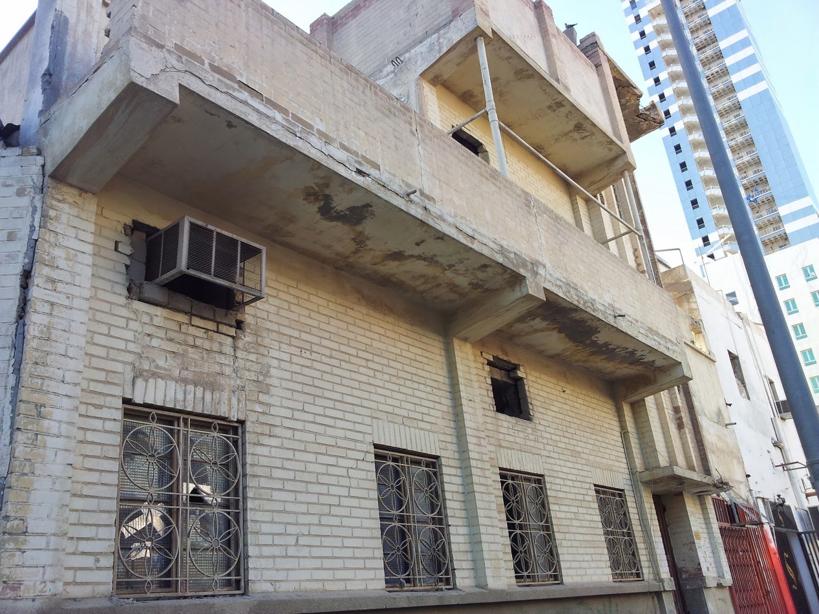 Life in Kuwait Blog: Old Kuwaiti houses