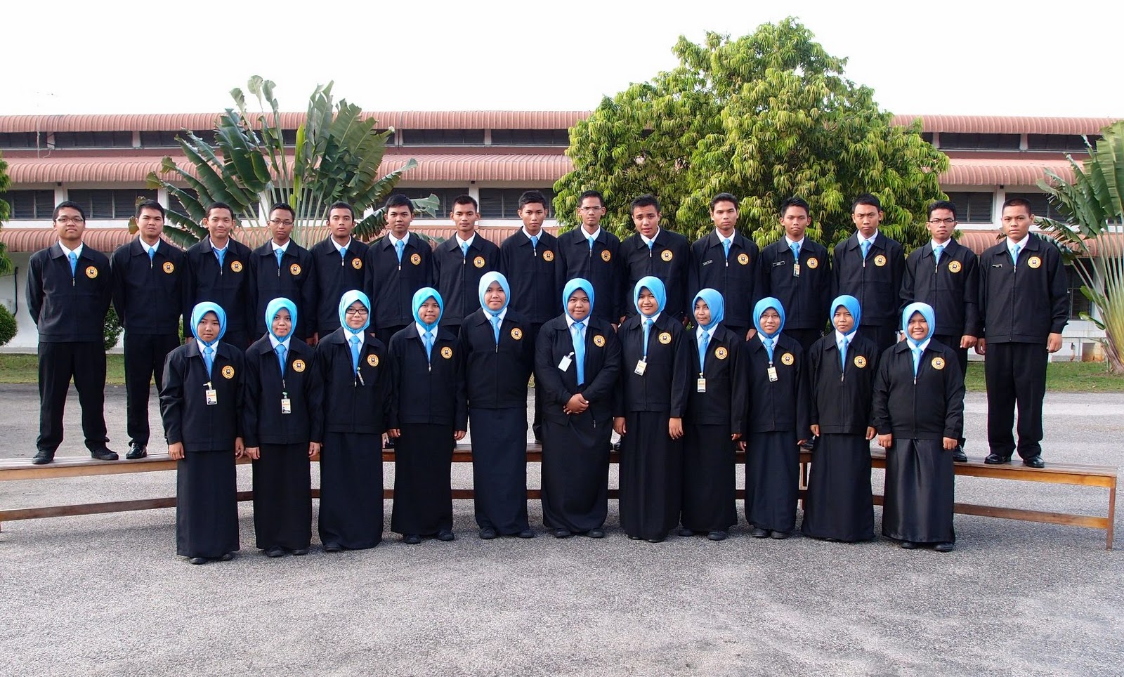 VOKASMA Today: THE PREFECTS' NEW UNIFORM