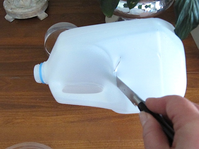 Sew Many Ways...: Thrifty Thursday...Recycled Milk Cartons